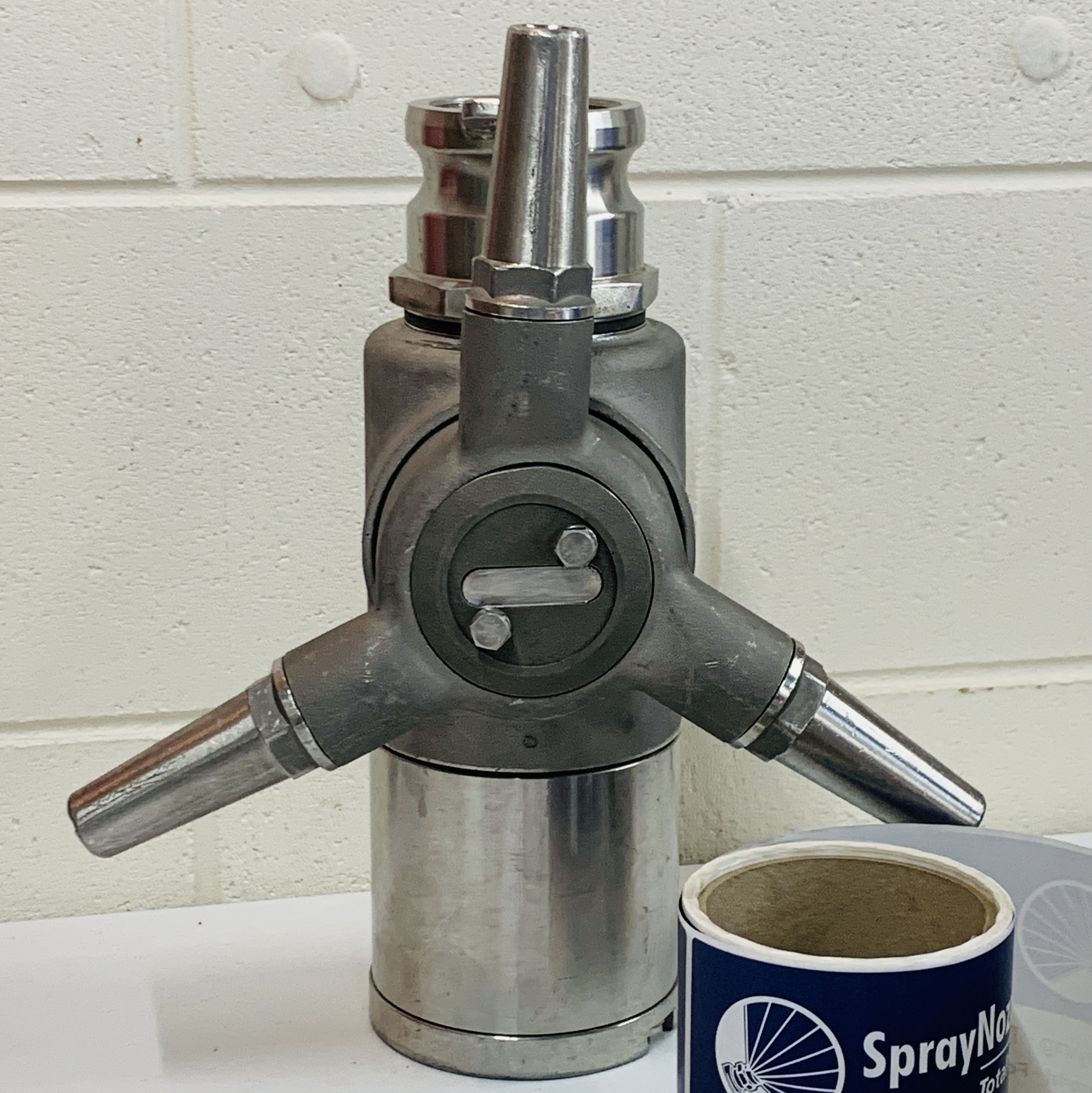 Servicing Tank Cleaning Heads